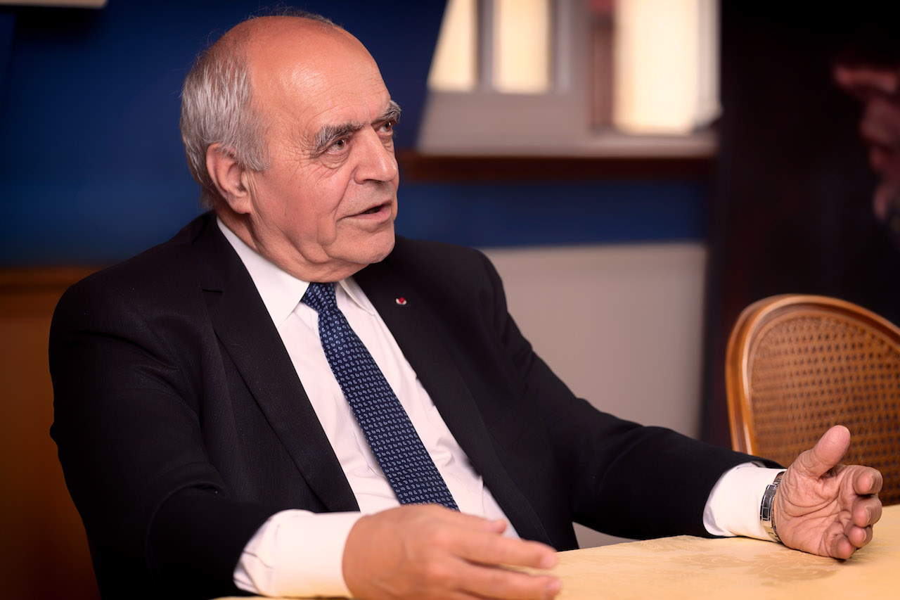 Alain JUILLET: Competitive Intelligence – “Seeking heads” | Aerospace ...